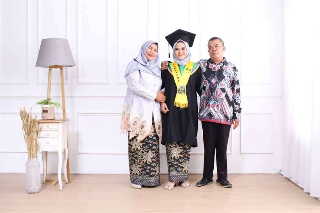 Kel. Bapak Muji Purwanto & Ibu Sri Puji Lestari